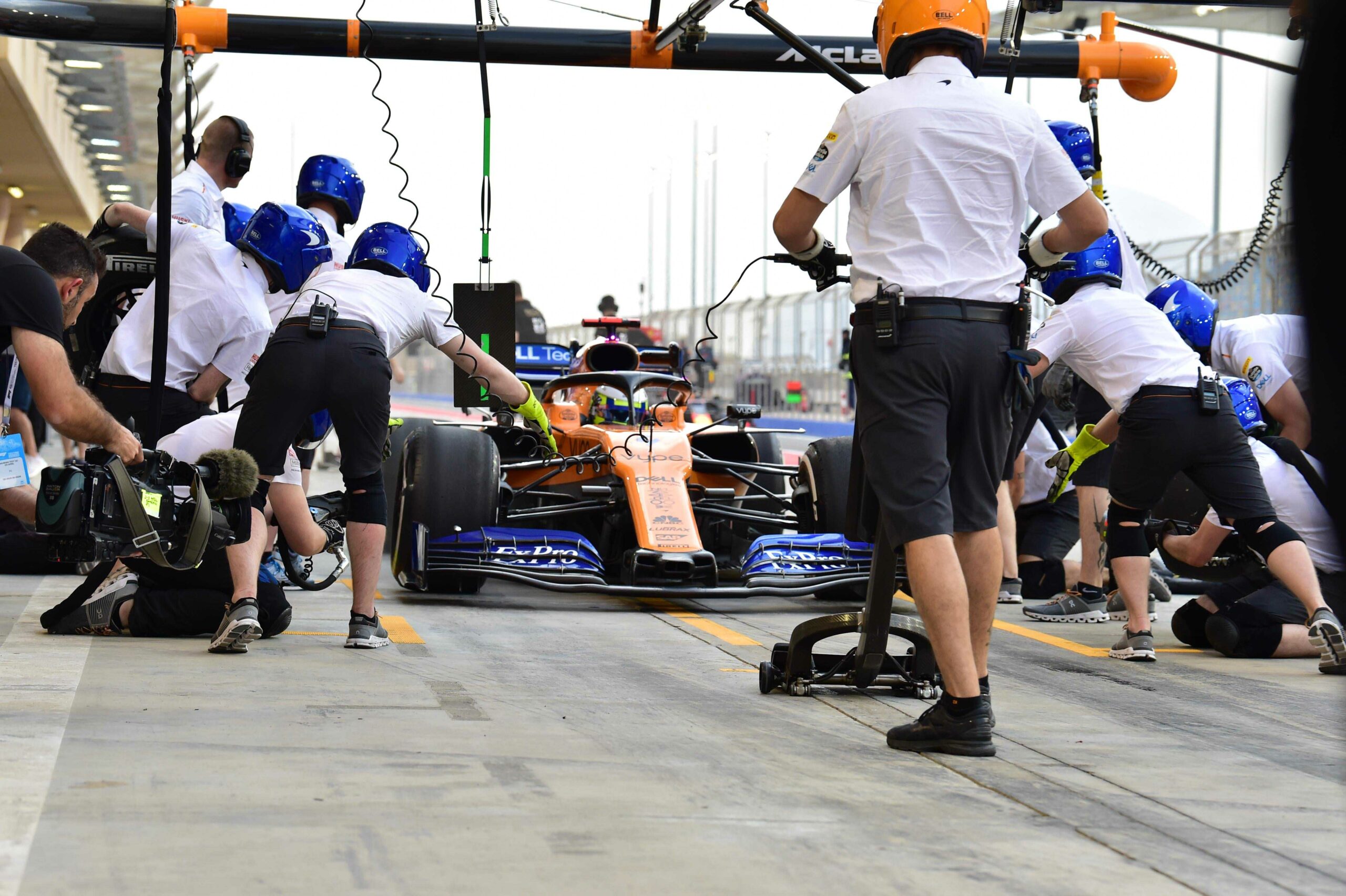 Verstappen tops Day 1 timesheet in rain-hit in-season F1 testing at BIC ...