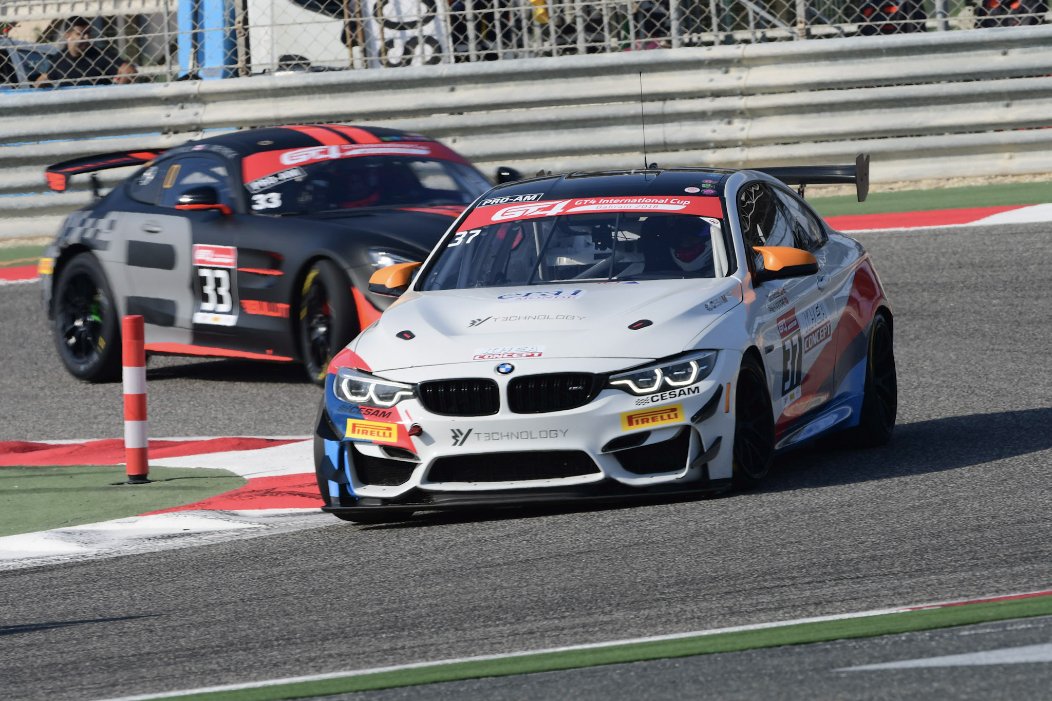 CMR maintain pace and take first place in GT4 Cup FP2 - Bahrain ...