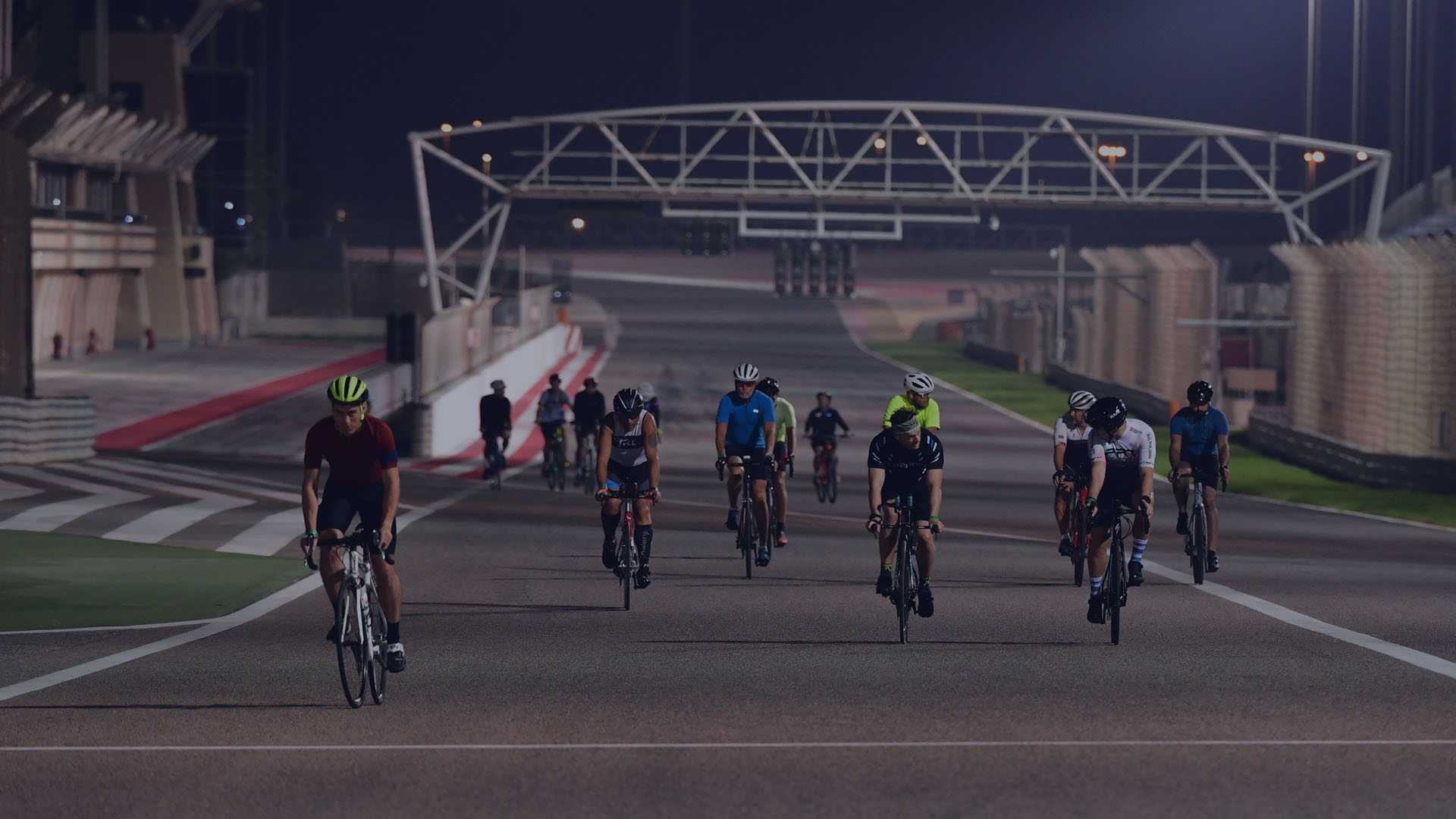 Batelco Fitness on Track - 13 December 2022 - Bahrain International Circuit